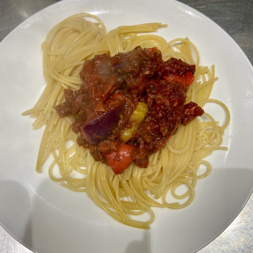 Chef Ray – Spaghetti with Roasted Tomato Sauce – Coach Ray – Qwik Kiwi ...